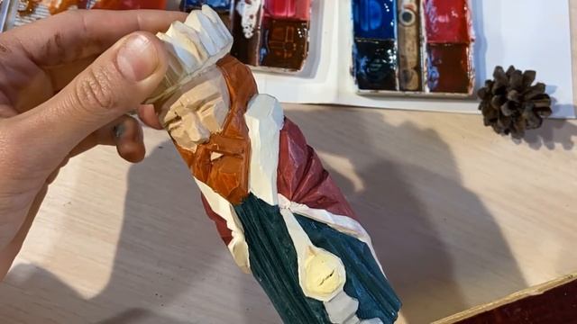 Ирландский король. Расписываю традиционную махрищскую игрушку.