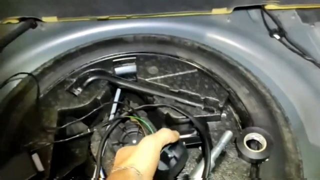 Установка фаркопа Galia для Volvo XC70 в Твери. Быстросъемный крюк. Артикул V084C \ Вольво ХС70