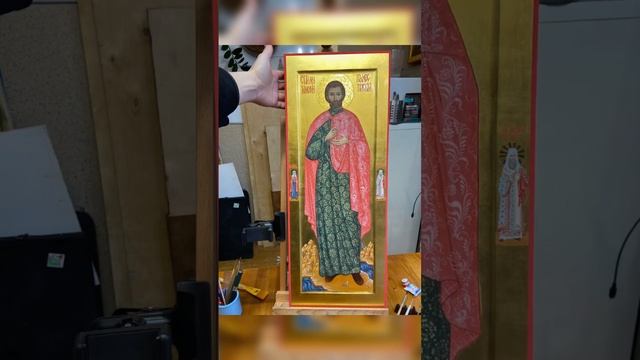 Мои иконы и сувенирные яйца