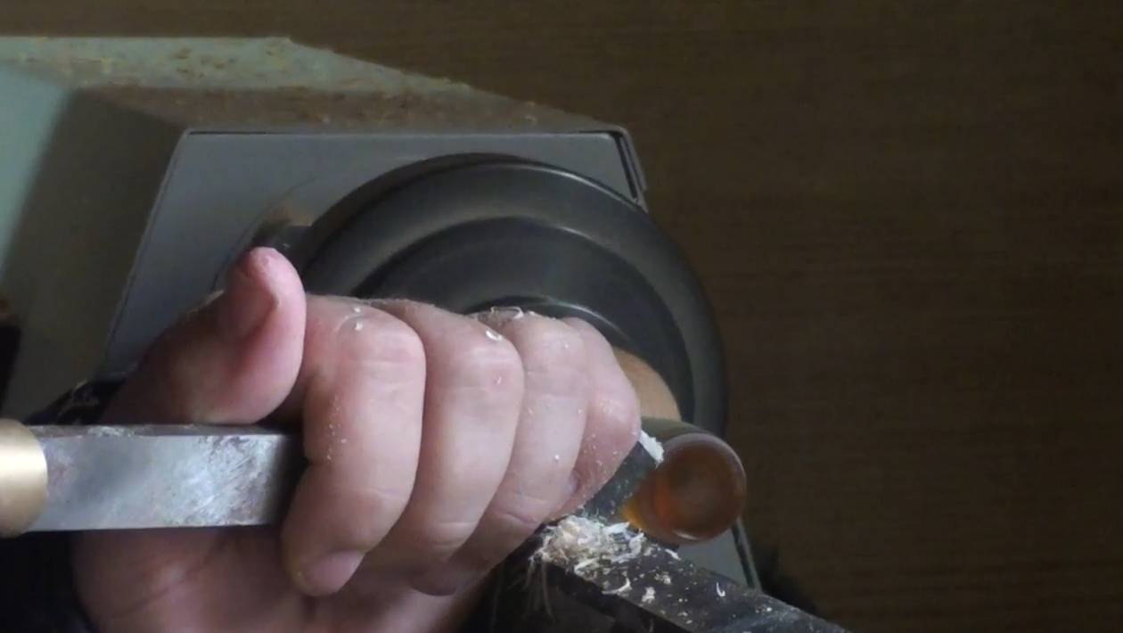 Как сделать кулон из эпоксидки на токарном станке