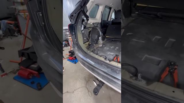 Итоги дня: Фаркоп на Mercedes Benz - X , блокиратор руля на Haval H9 и фаркоп Mitsubishi Outlander