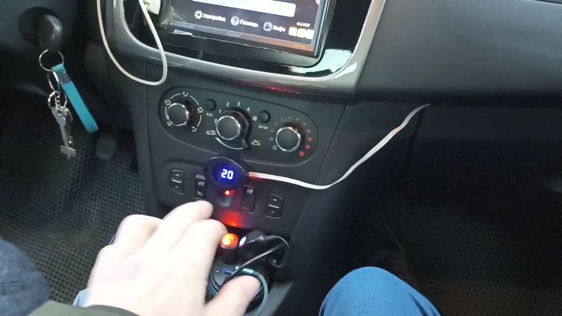 Универсальный датчик температуры двигателя на Рено логан и др.