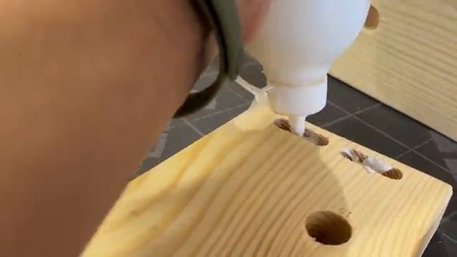 Верстак для небольшой мастерской.