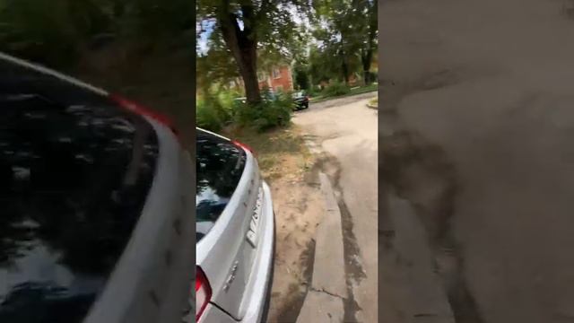 Лада Х-Рей (Lada X-Ray) установили - рейлинги, багажник Люкс и Автобокс Терра Драйв 480 л.