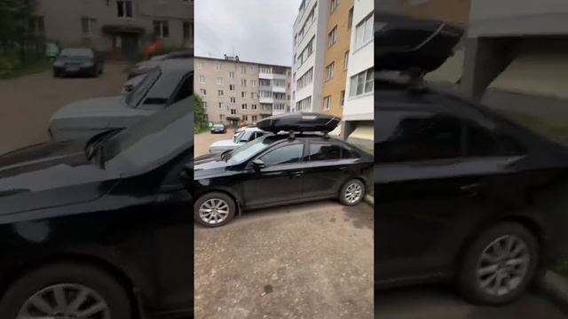 Skoda Rapid Black + Lux AeroTrevel Black + Broomer Venture Black metallic (Шкода Рапид - установка)