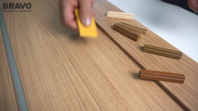 Реставрация двери мягким воском. Устраняем царапины на покрытии двери Эко Шпон и Шпон. Двери Браво