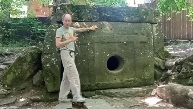МЕСТА СИЛЫ ЗЕМЛИ. ДИВНОМОРСКАЯ ШАМБАЛА. ДОЛЬМЕНЫ. Экскурсия с востоковедом, д.ф.н. Евгением Луговым