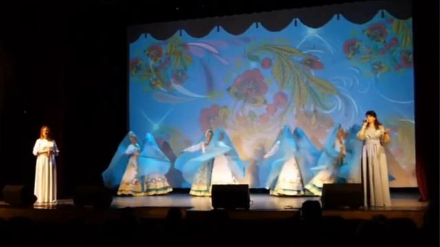 Гляжу в озёра синие. Ирина Гладских и Людмила Мерёкина