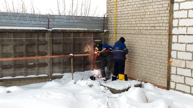 Приварить газовую трубу в магистраль на лету
