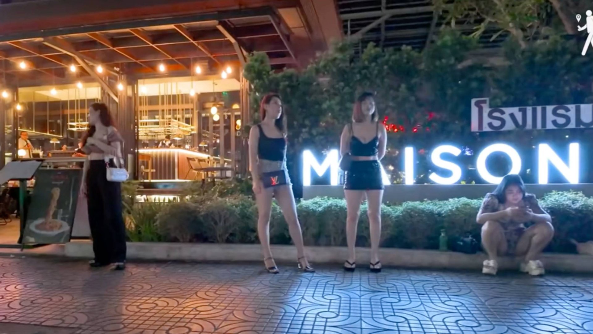 ДЕВУШКИ НОЧНАЯ ЖИЗНЬ Nana Plaza BANGKOK