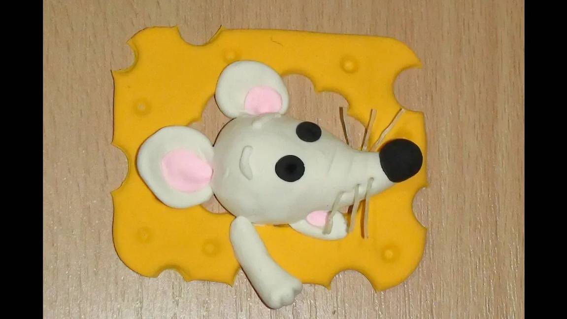 Новогодние поделки 2020 своими руками. Крыса из легкого пластилина или соленого теста.