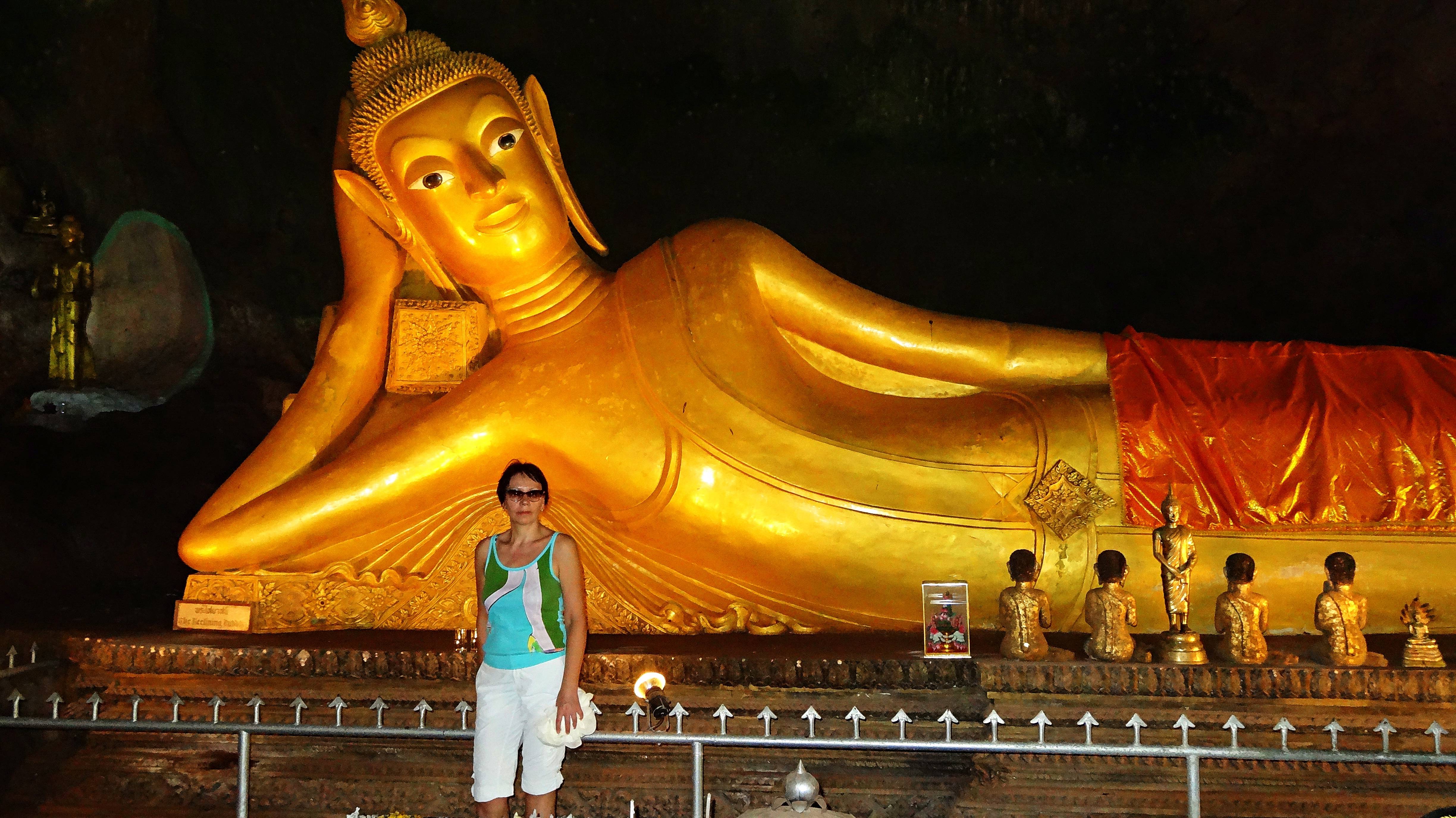 Таиланд.Провинция Пханг Нга.Храм Wat Suwan Khuha.