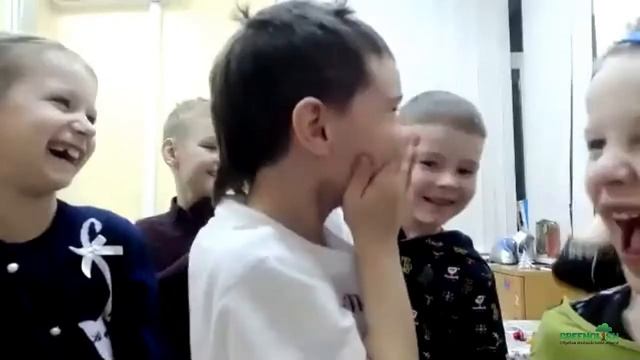 1800 SP Speak Zooming santa