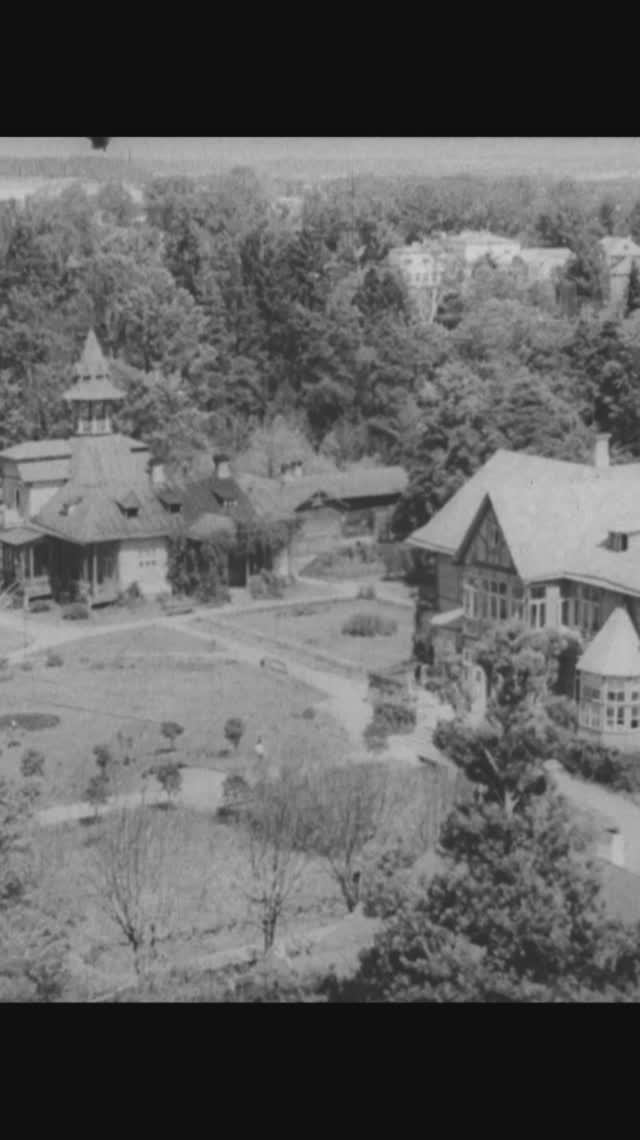 "ОБОЖЖЕННОЕ ДЕТСТВО" ДРУСКЕНИКИ. ссылка на фильм : https://rutube.ru/video/25849053efc