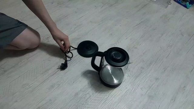 Неудачная распаковка. Электрический чайник Kitfort КТ-6156 съемная крышка.