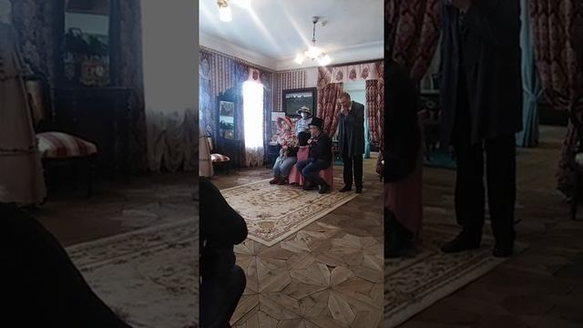 Смешно сыграли_ ХЛЕСТАКОВ и Сударыня!