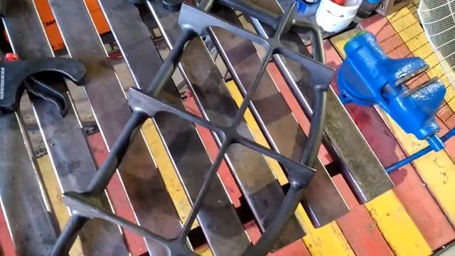 Чистим решетку газовой плиты