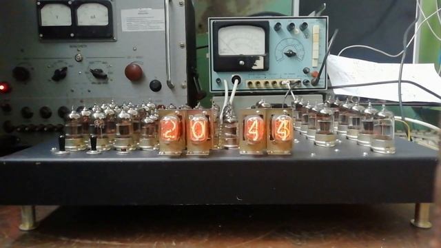 Часы на радиолампах, тест/Radio tube clock, test/№3