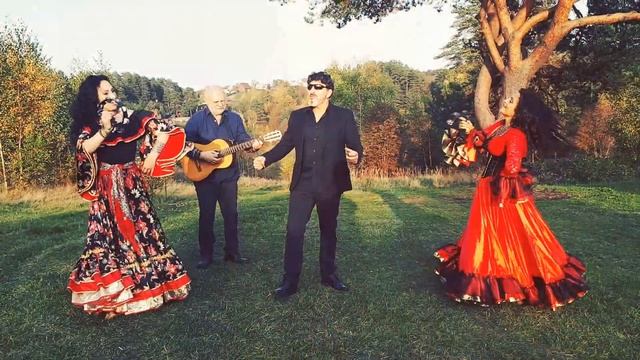 Цыганская песня "Хоп хоп хоп" ("Андро вэрдас") Популярный певец Сергей Тарасов. Цыганский ансамбль.