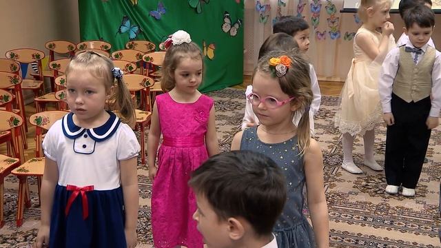 Утренник 060317ФВ FULL HD к 8 марта Полянка