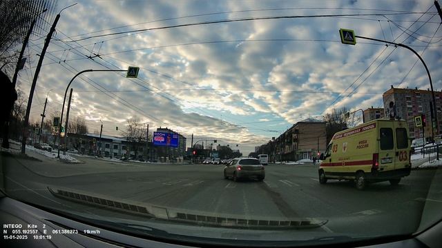 2025-01-11_10:01:10 - передняя камера, неисправный светофор