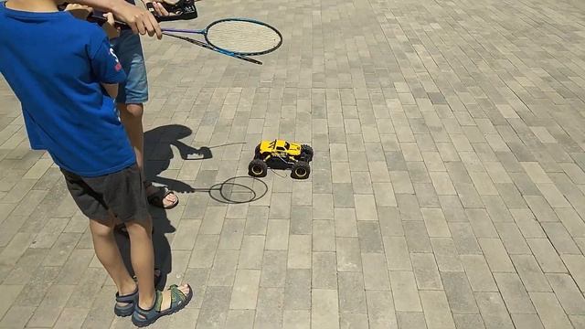 Играем в бадминтон / В трамвае / Прогулка в парке / Собираемся в поездку / Anika Z влог