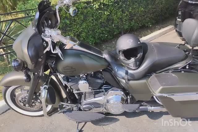 Harley Davidson Road King Chicano