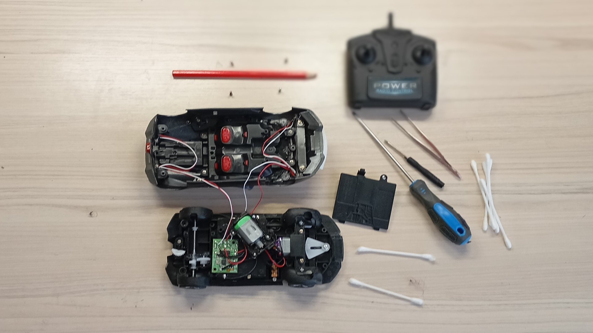 Что случилось с моей радио упровляемой машинкой?! | обзор на ремонт радио управляемой машинки!