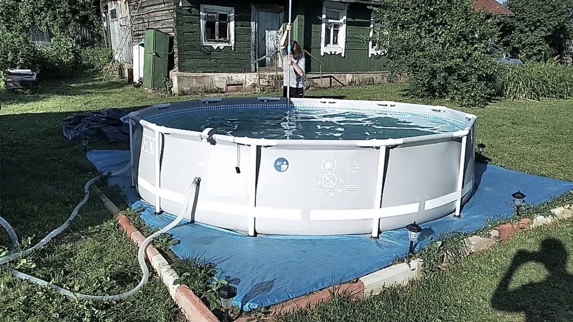 Каркасный бассейн Intex Prism Frame 26710NP (366x76) - чистим, моем, пылесосим и меняем воду.