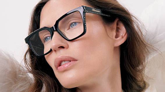 Очки для женщин Blumarine - новые стильные образы!