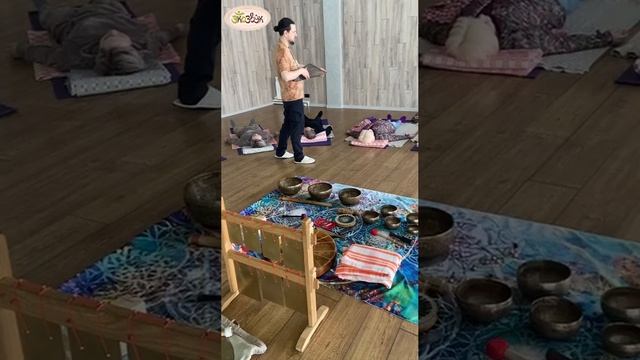 Инструкторы йога-тура "Дыхание Алтая" Евгений и Яна Звуковы— мастера звуковых практик с 2013 года