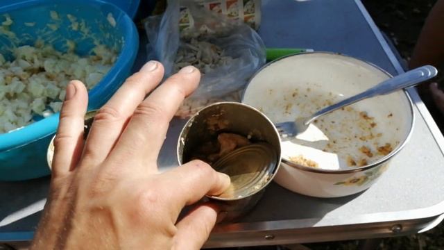 Свинина тушёная курганская от компании "Пригожино" против говядины тушёной от курганского мясокомбин