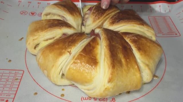 Что приготовить из слоеного теста.