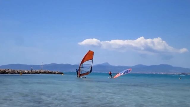 Пляж Ареналя на Майорке. Странные игры немецкой молодёжи! Чистое море и много места на пляже Ареналя