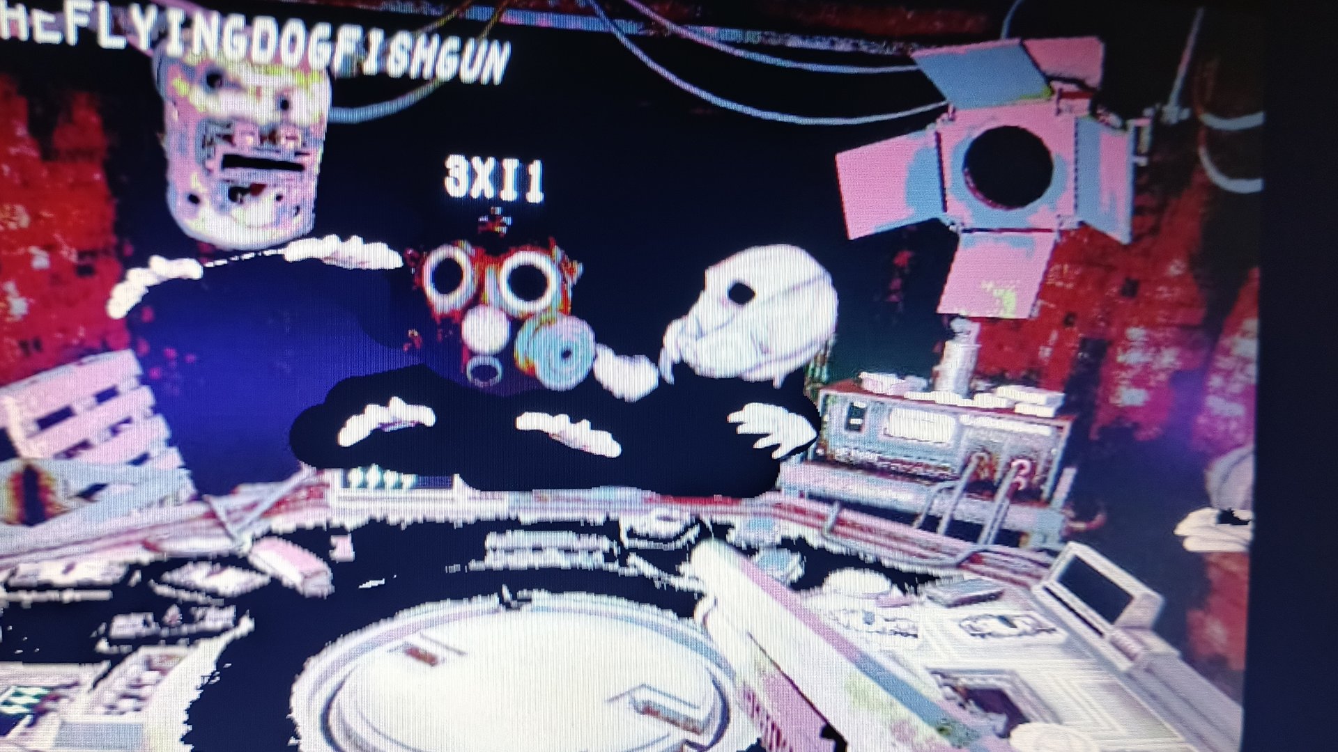 Играю в Buckshot roulette с рандомами и некоторые из них д#б#лы