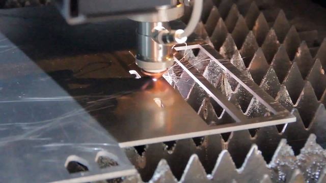 НТО "ИРЭ-Полюс" - Резка планарная 2