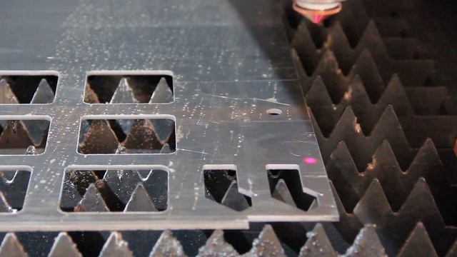 НТО "ИРЭ-Полюс" - Резка планарная 3