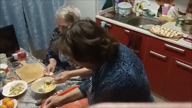 Оля