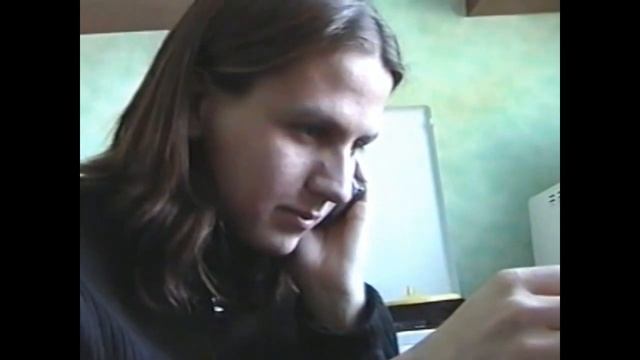 2010.01 - Саша разговаривает по телефону