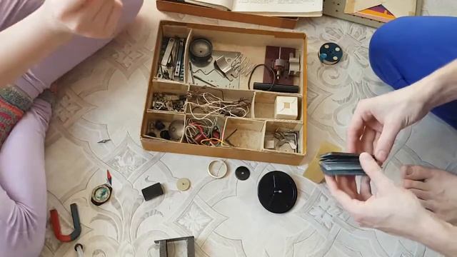 Конструктор Электротехника - смотрим, что в коробке