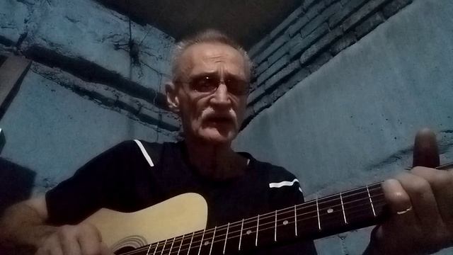 Черная роза в бокале