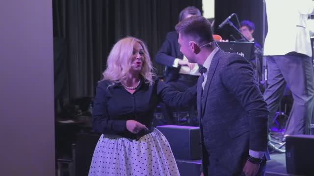 "Хорошее настроение" из к/ф "Карнавальная ночь". Оркестр п/у Владимира Яцкевича