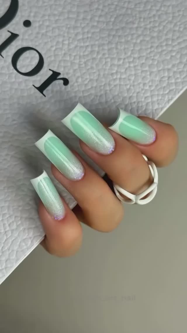 Невероятный зелёный 🐍