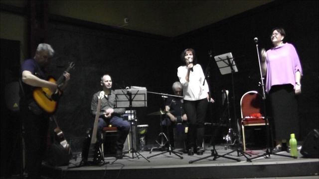 Танго Джоли