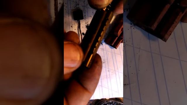 Как самому заменить щетки двигателя стиральной машины.