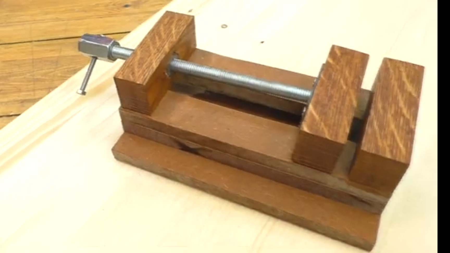 Тиски простой вариант.