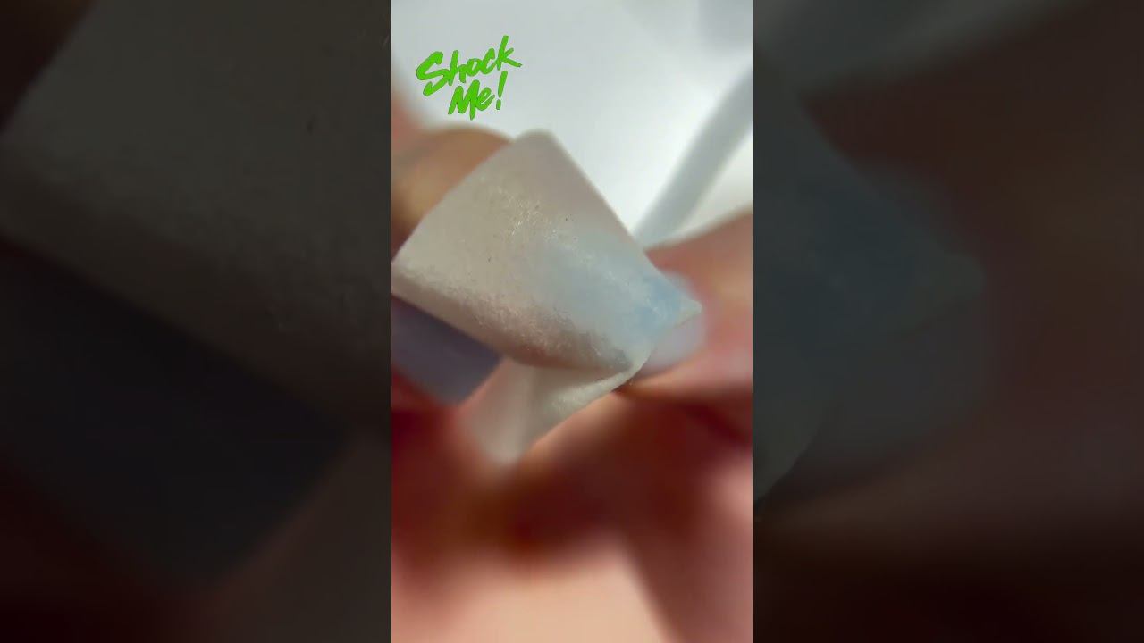 ?-? Как снять гель-лак с помощью жидкости для снятия лака?#маникюрдляновичков #маникюрчик