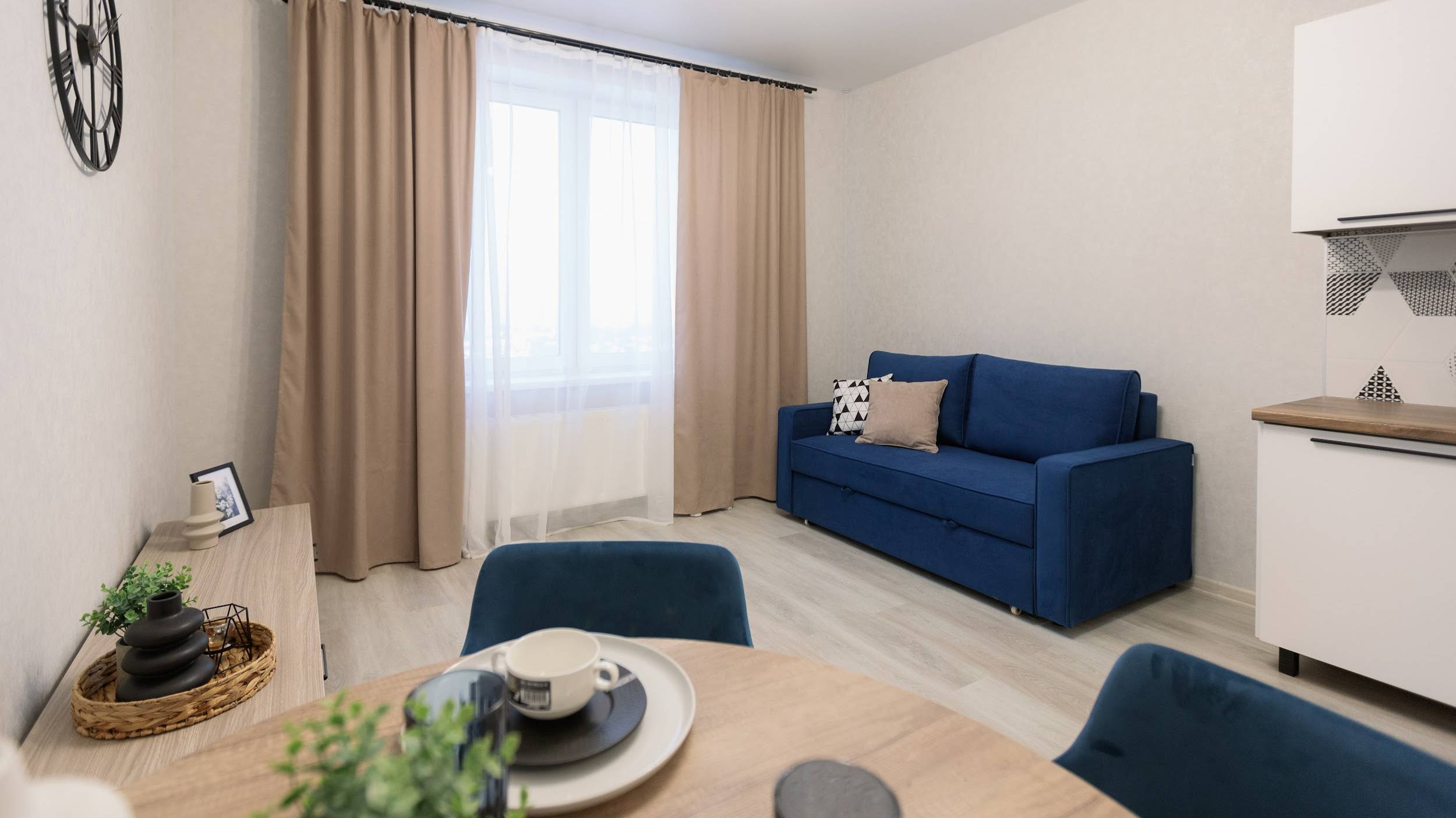 Дом Пятница_шоу-рум