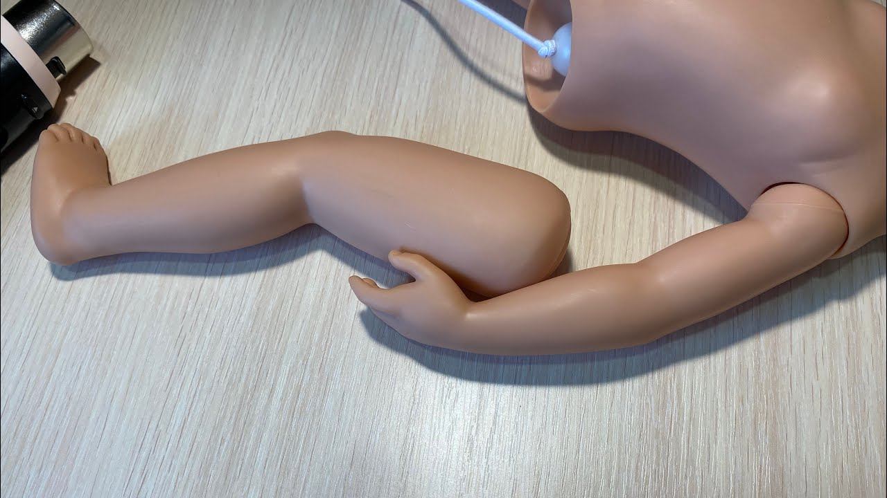 Мини мастер класс по перетяжке куклы Готц 50 см.