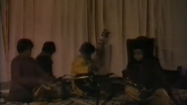 Рага Камбоджи. Играет Дебу Чаудхури на ситаре.